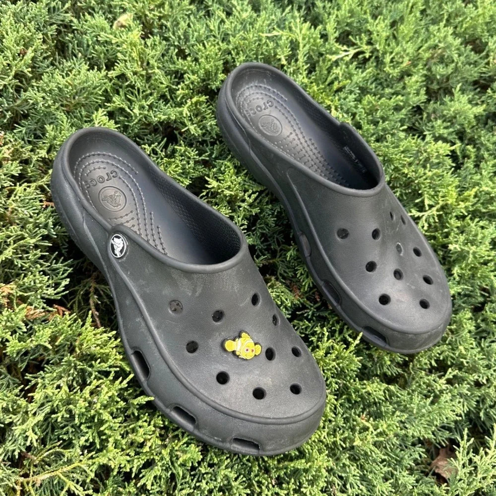 CROCS | Shoes | Crocs Womens Freesail Clogs Size 7 Black Discontinued ...